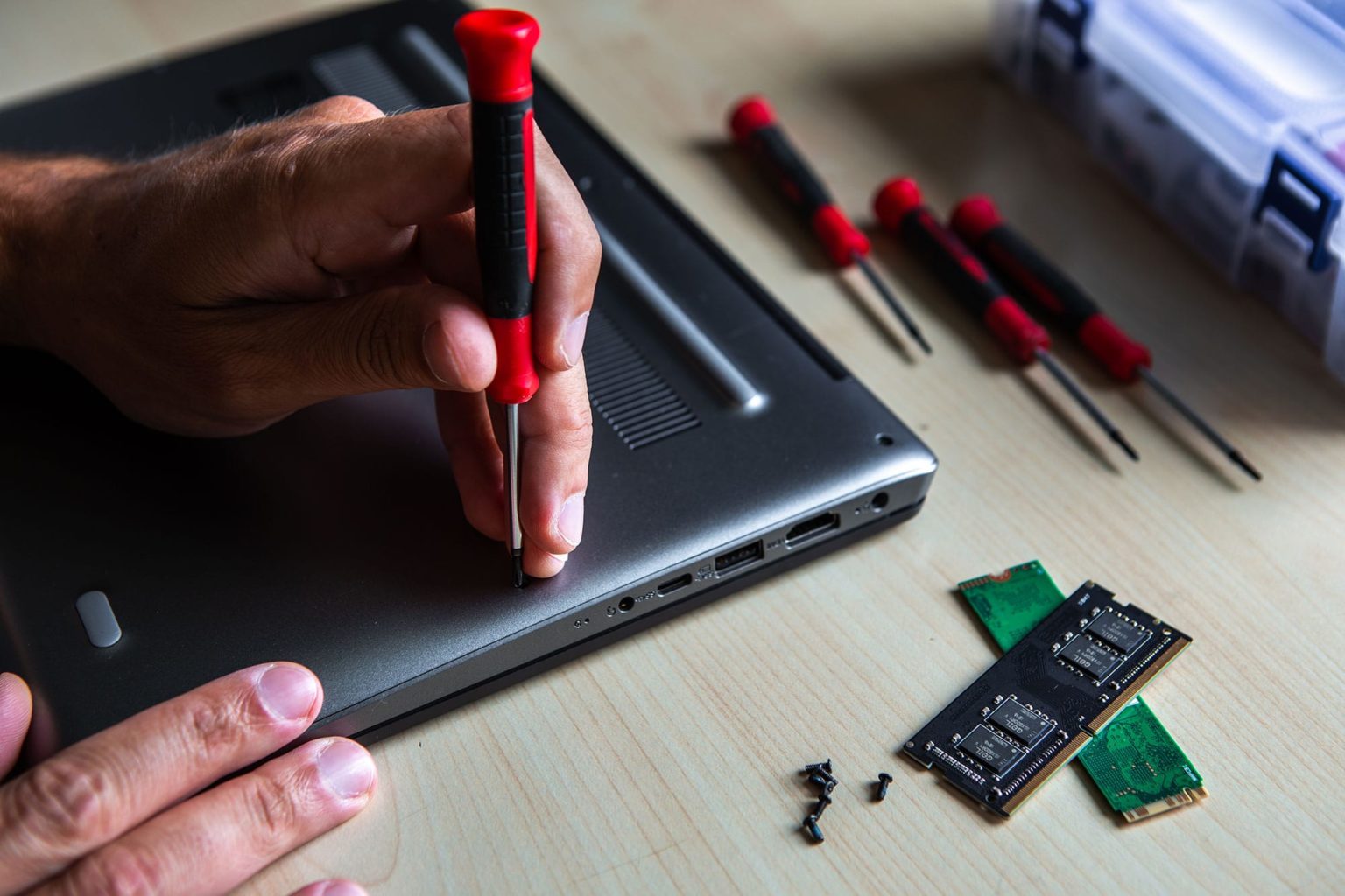 BIOSがSSDを認識しない？原因や対処法・注意点を解説 | データ復旧歴日本No1のエーワンデータ【公式】